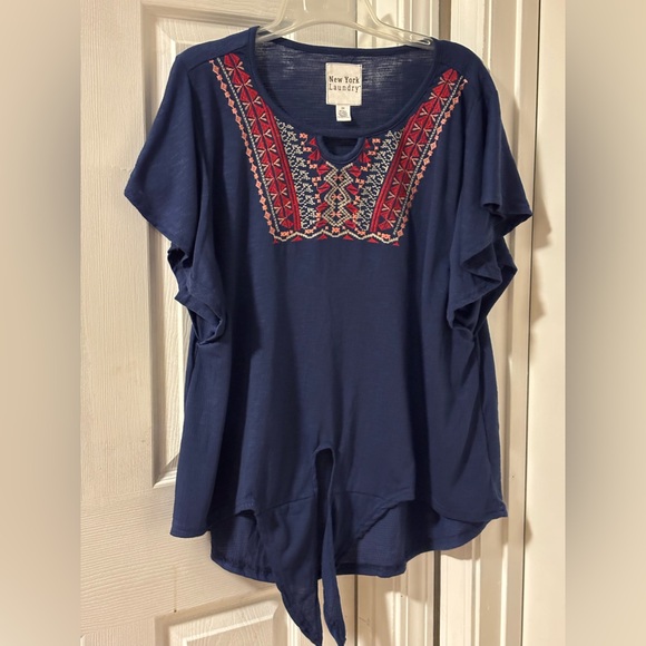 New York Laundry | Tops | New York Laundry Navy Top With Red Embroidery ...
